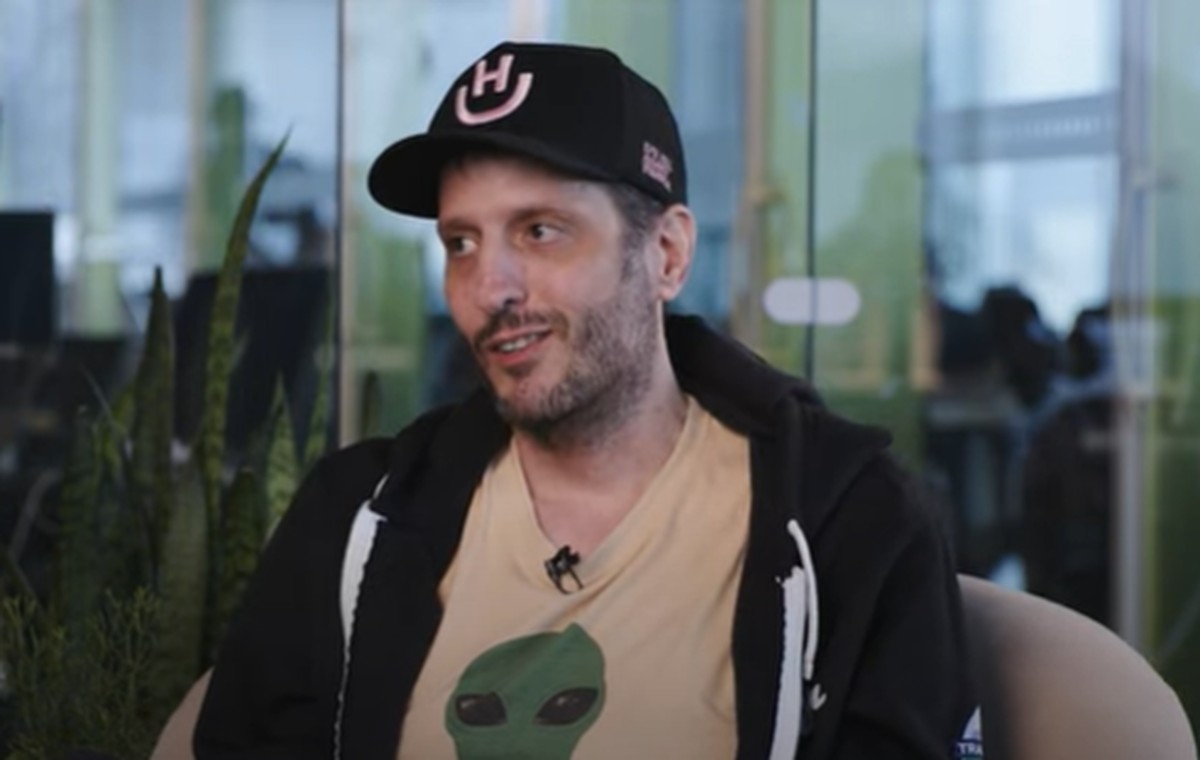 Ex-CEO da Hurb é preso em flagrante após furtar obras de arte avaliadas ...