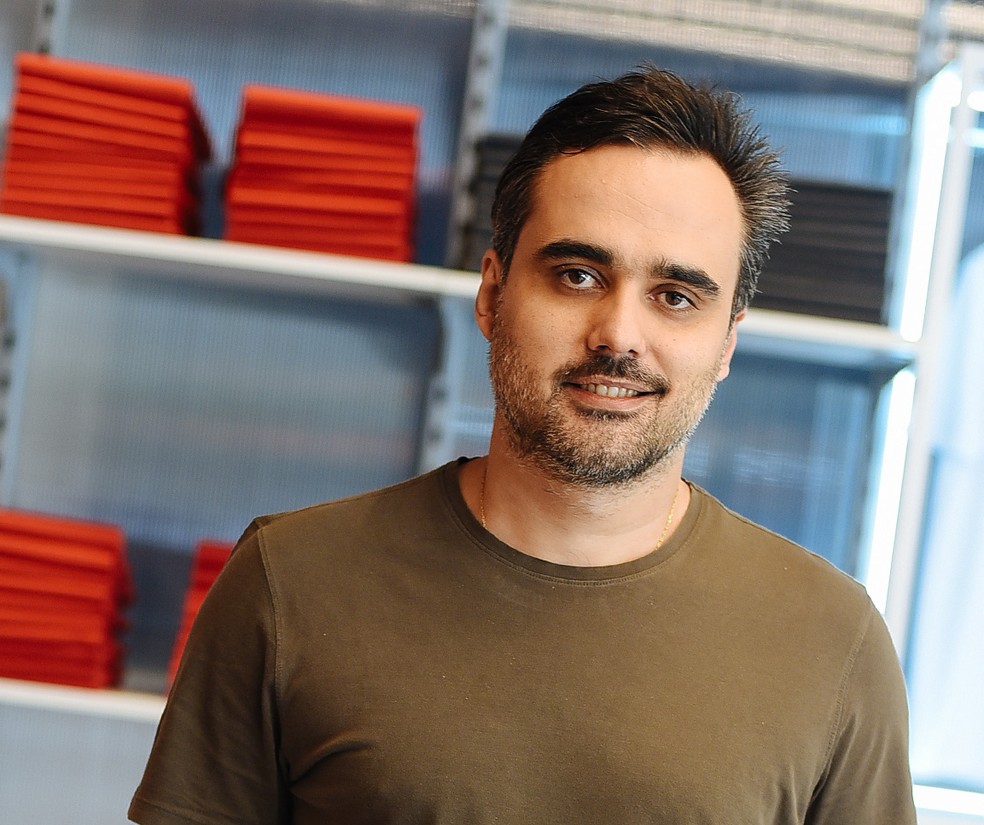 Na fusão de Arezzo e Soma, Hering absorve produção de marcas e planeja ...