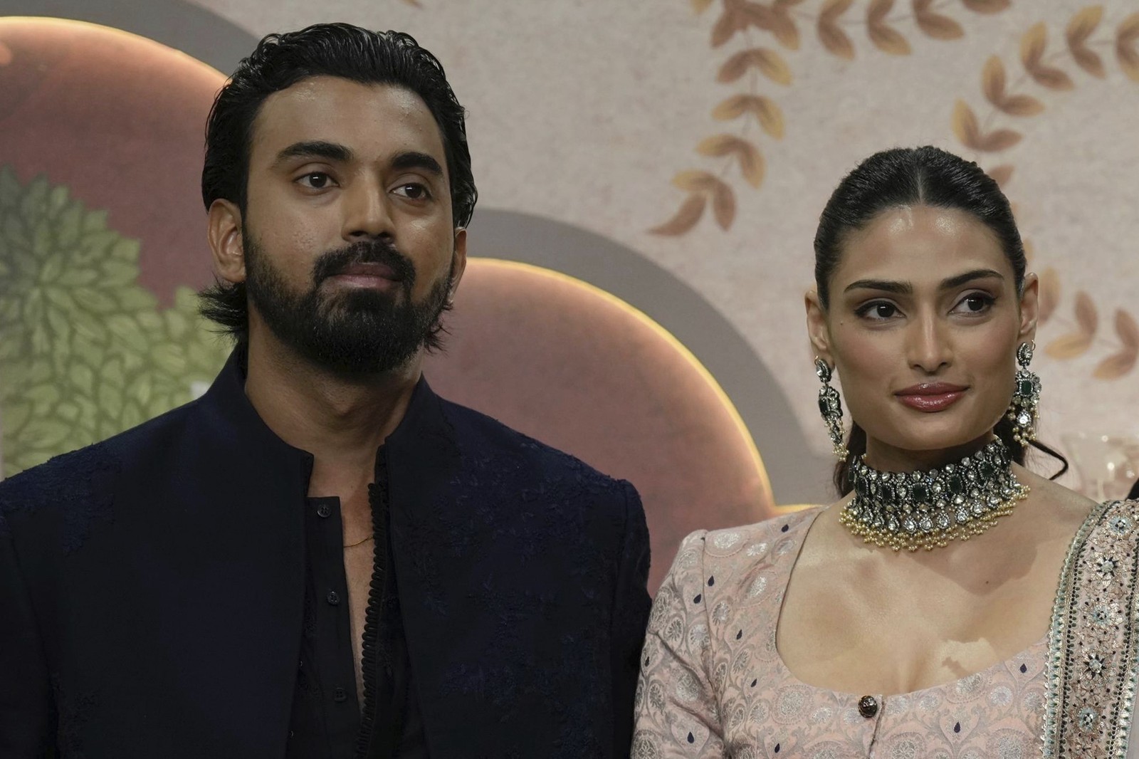 Megacasamento na Índia reúne celebridades e políticos; veja imagens ...