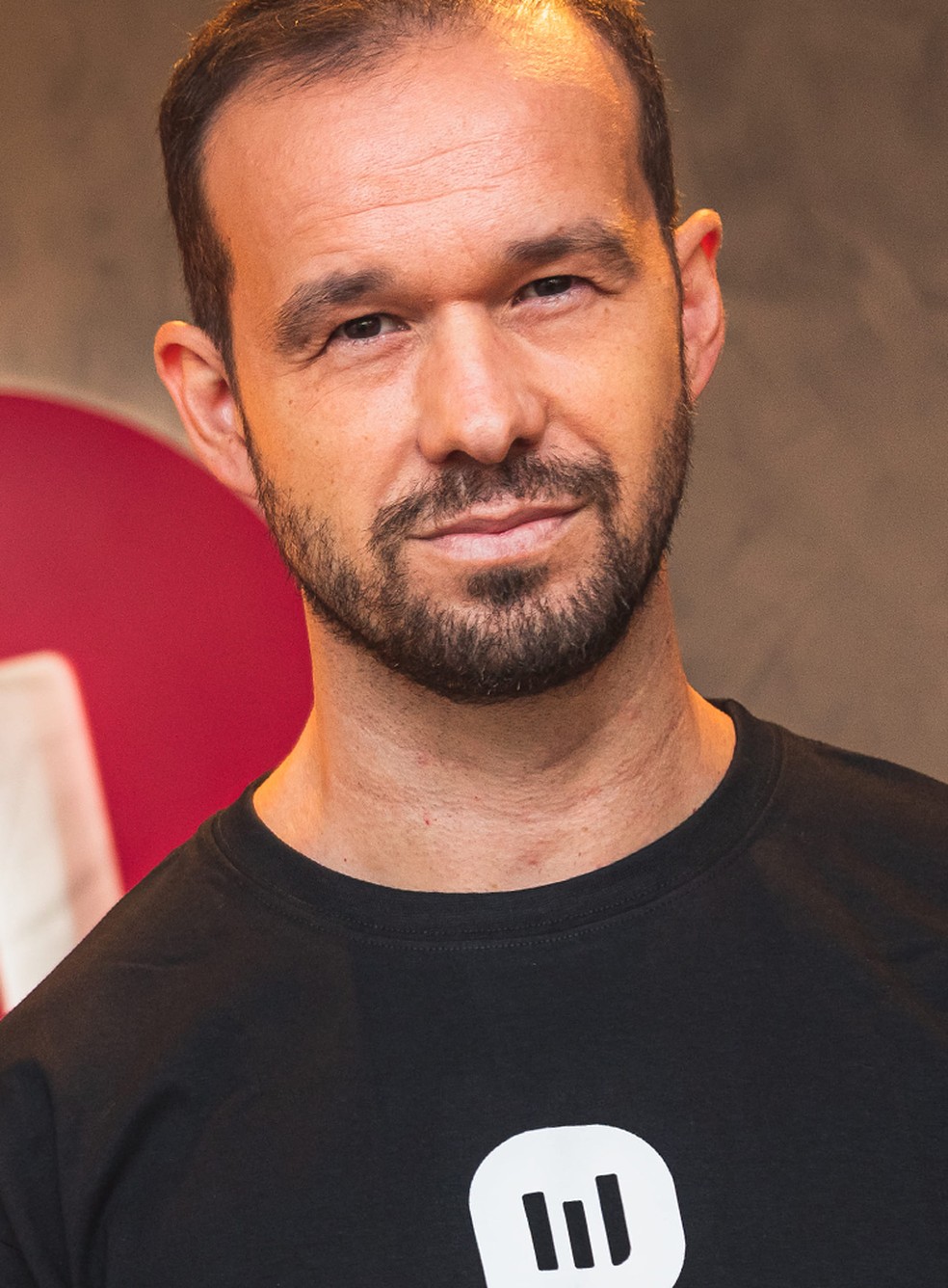 Warren capta R$ 300 milhões em rodada liderada por GIC | Finanças ...