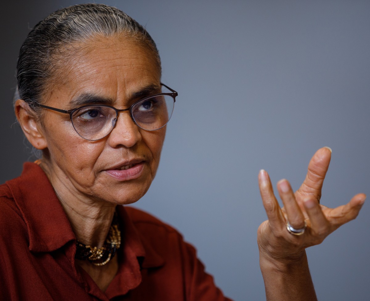 Marina diz que autorização para limpeza de navio-sonda é procedimento ...