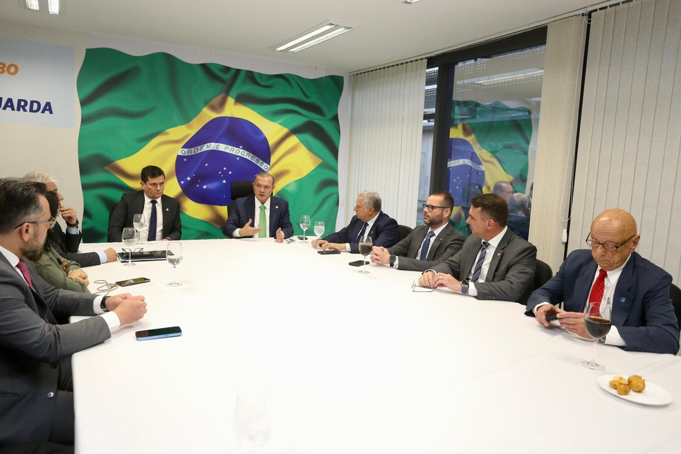 Senador do PL faz confraternização para comemorar absolvição de Sergio ...