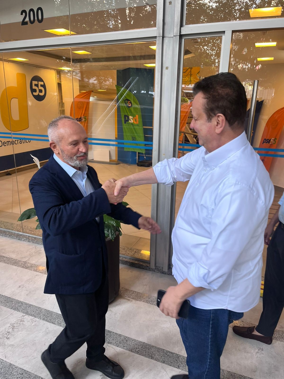 Filiação de Hartung ao PSD tem tom nacional e demonstração de força de ...