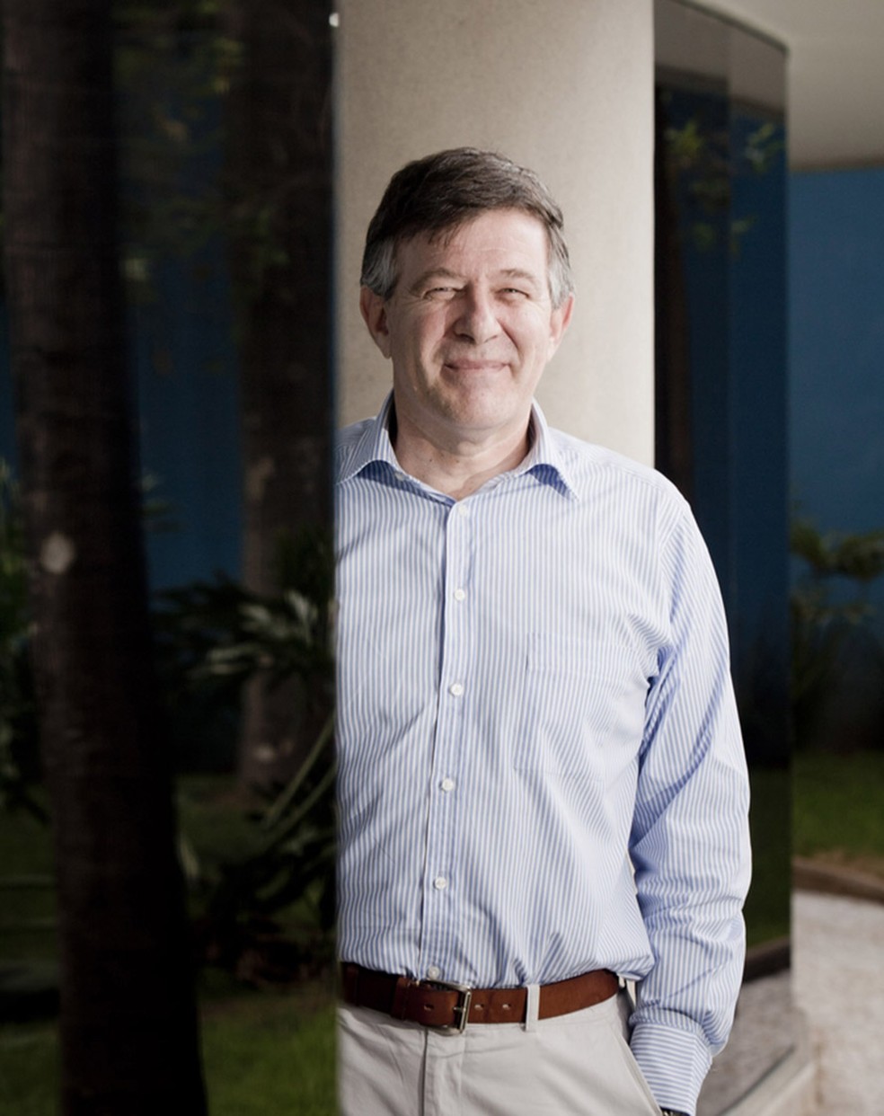 Fernando Reinach reúne crônicas sobre quando o coronavírus passou a dar ...