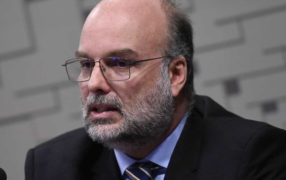 Investimento estrangeiro tem novo tombo | Brasil | Valor Econômico