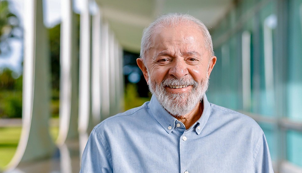 Lula liga para Walter Salles e parabeniza a equipe pelo Oscar de “Ainda ...