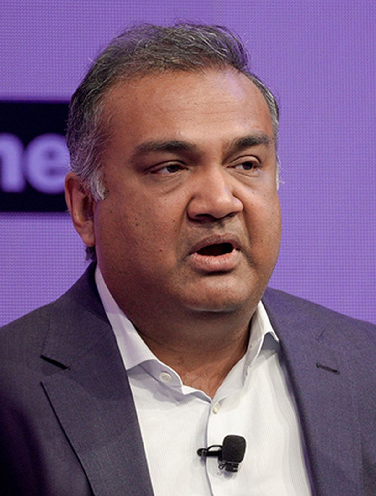 CEO do YouTube manda recado à OpenAI | Empresas | Valor Econômico