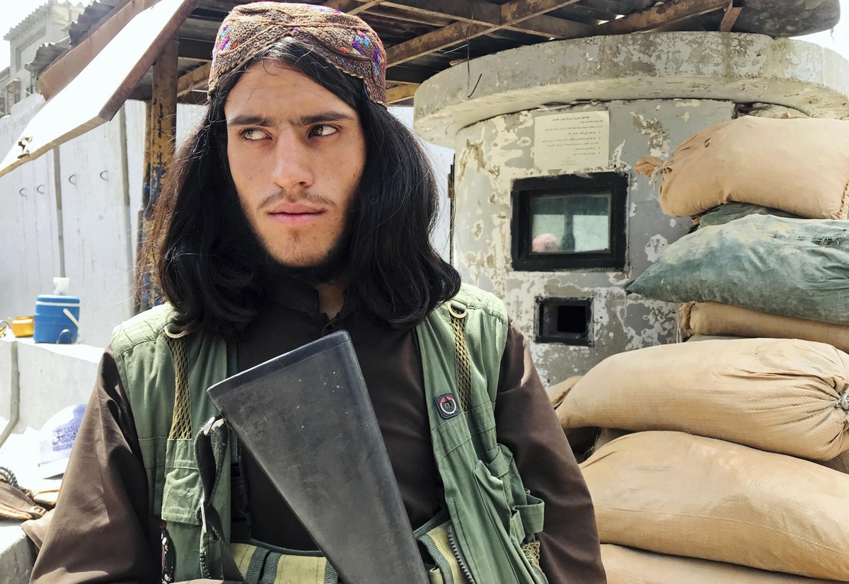 Ascensão do Talibã pressiona Irã e Arábia Saudita a retomarem diálogo ...