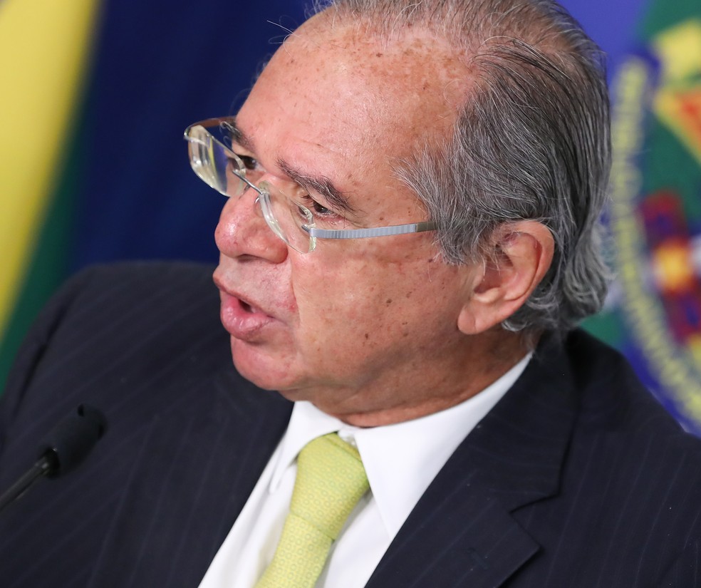 Guedes diz que 'orçamento paralelo’ até alivia, porque não fura teto de ...