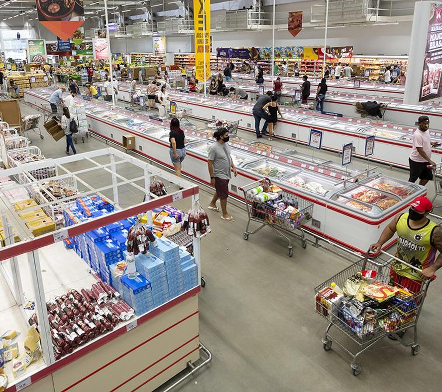 Assaí abre 28 lojas em 2021, recorde para um ano, e chega a 23 estados ...