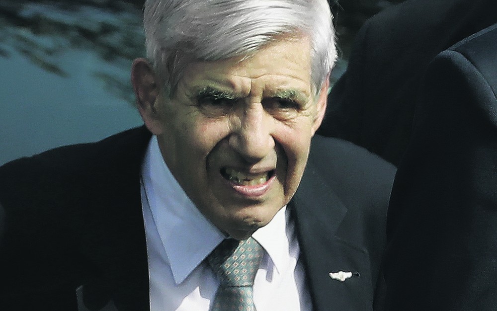 Defesa de Augusto Heleno pede rejeição de denúncia e compara caso com o ...