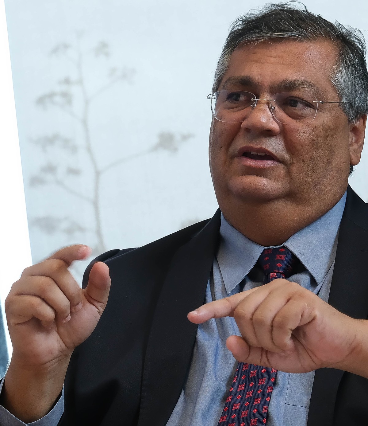 Dino faz postagem após aprovação para o STF: ‘Feliz e honrado ...