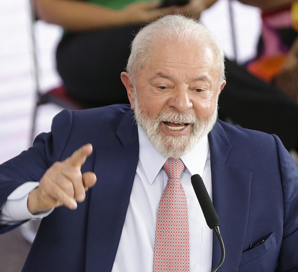 Lula chega a Bruxelas para Cúpula Celac-União Europeia | Política ...