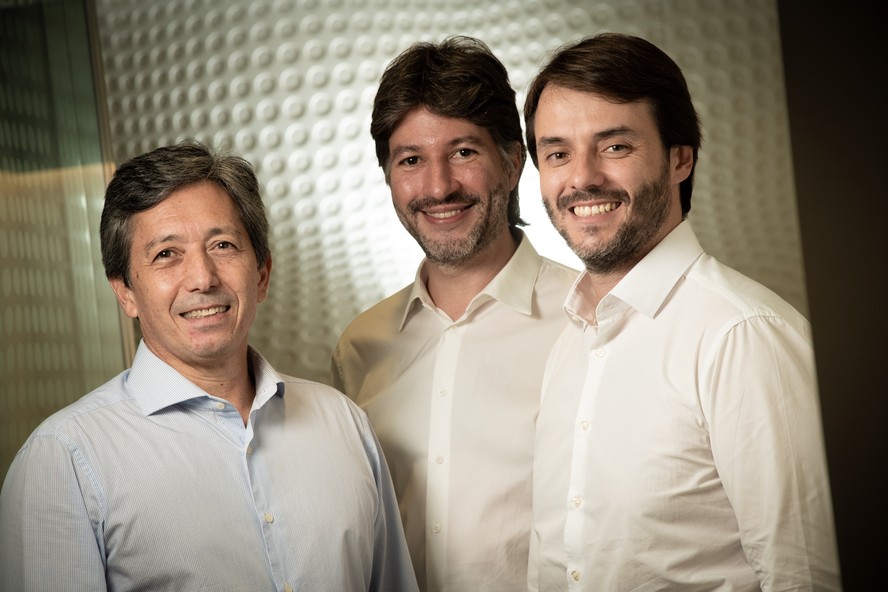 RZK vai investir R$ 200 milhões na construção de usinas solares em ...