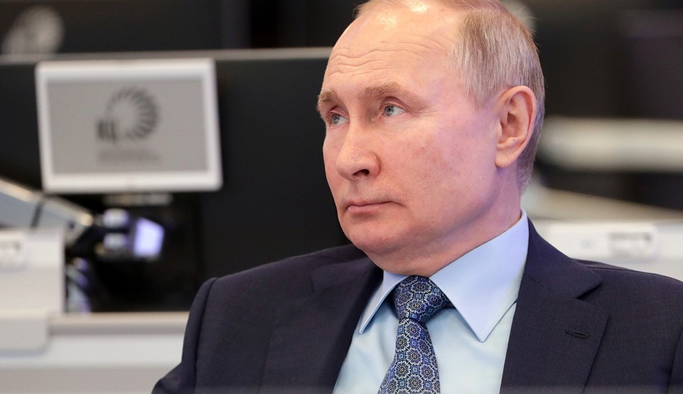 Rússia apoia suspensão de patentes de vacinas contra a covid-19 | Mundo ...