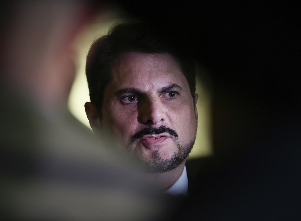 Versões de Bolsonaro e de do Val sobre reunião em dezembro são ...