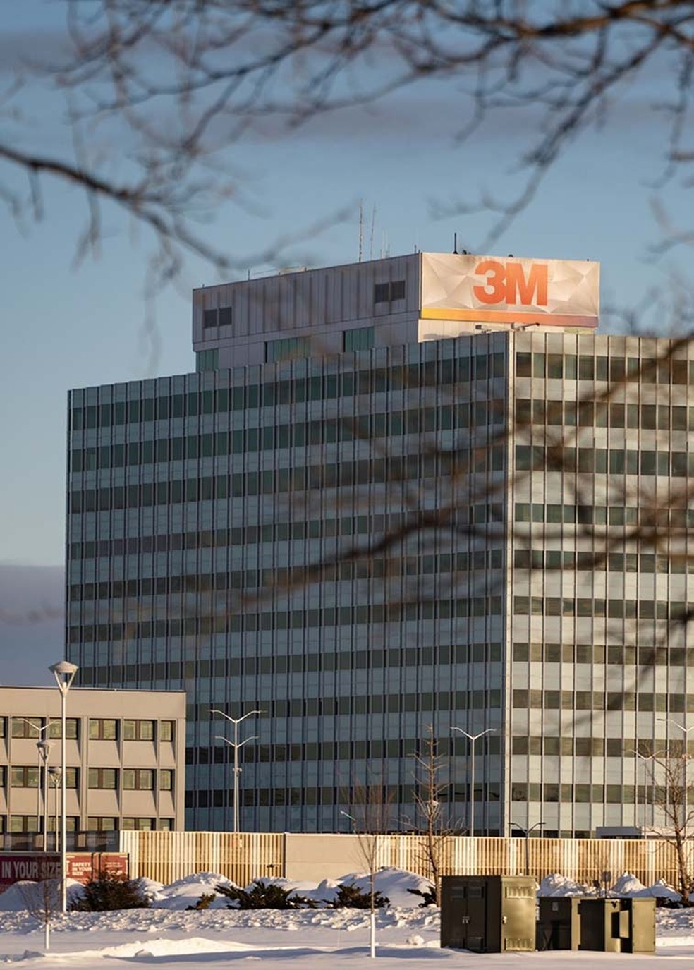 PIPELINE: 3M propõe pagar US$ 6 bi para encerrar processo | Empresas ...