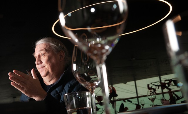 À mesa, com Patrick Martin | Impresso | Valor Econômico