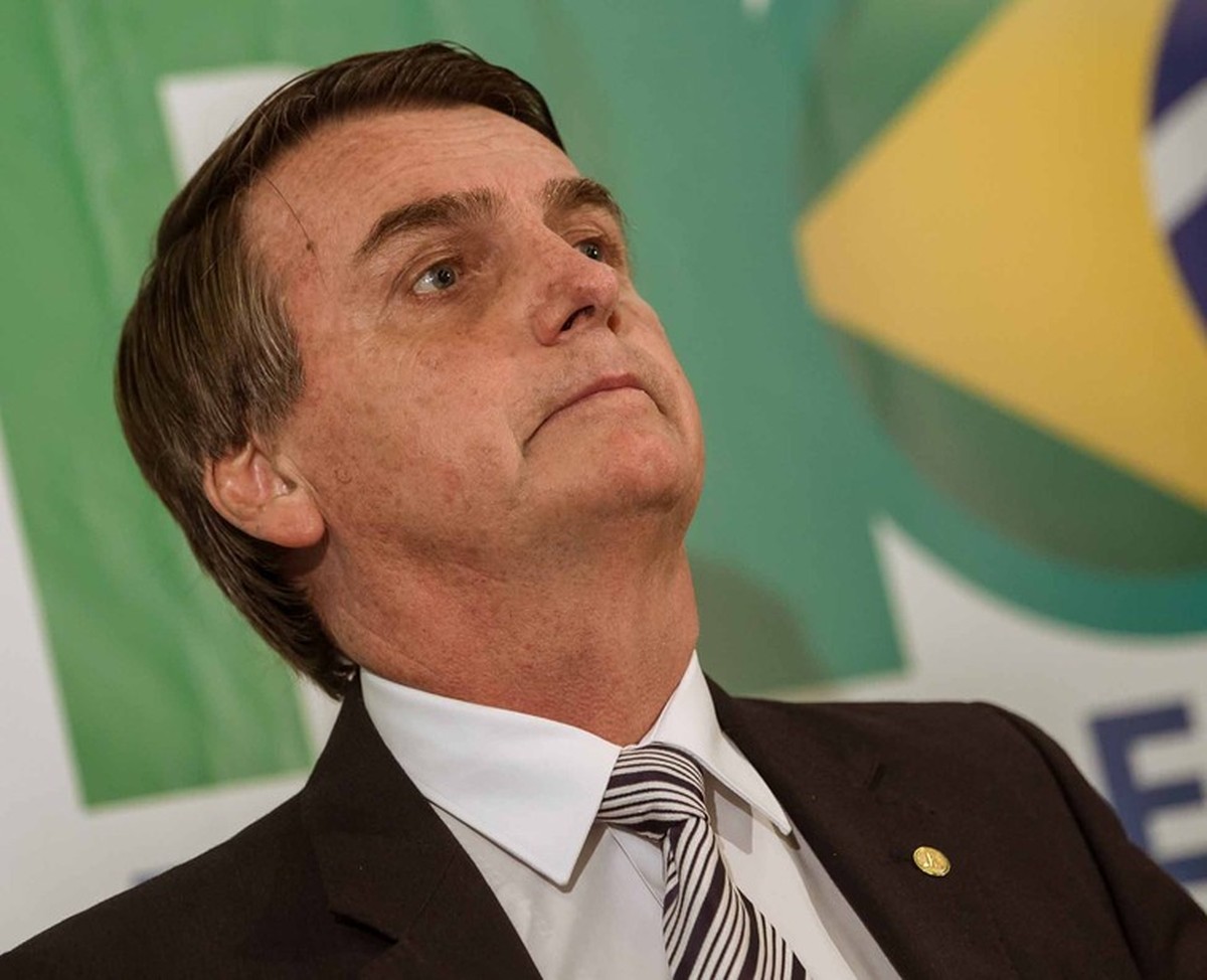 Mitos e verdades vêm a galope com a biografia do 'Cavalão' Bolsonaro ...