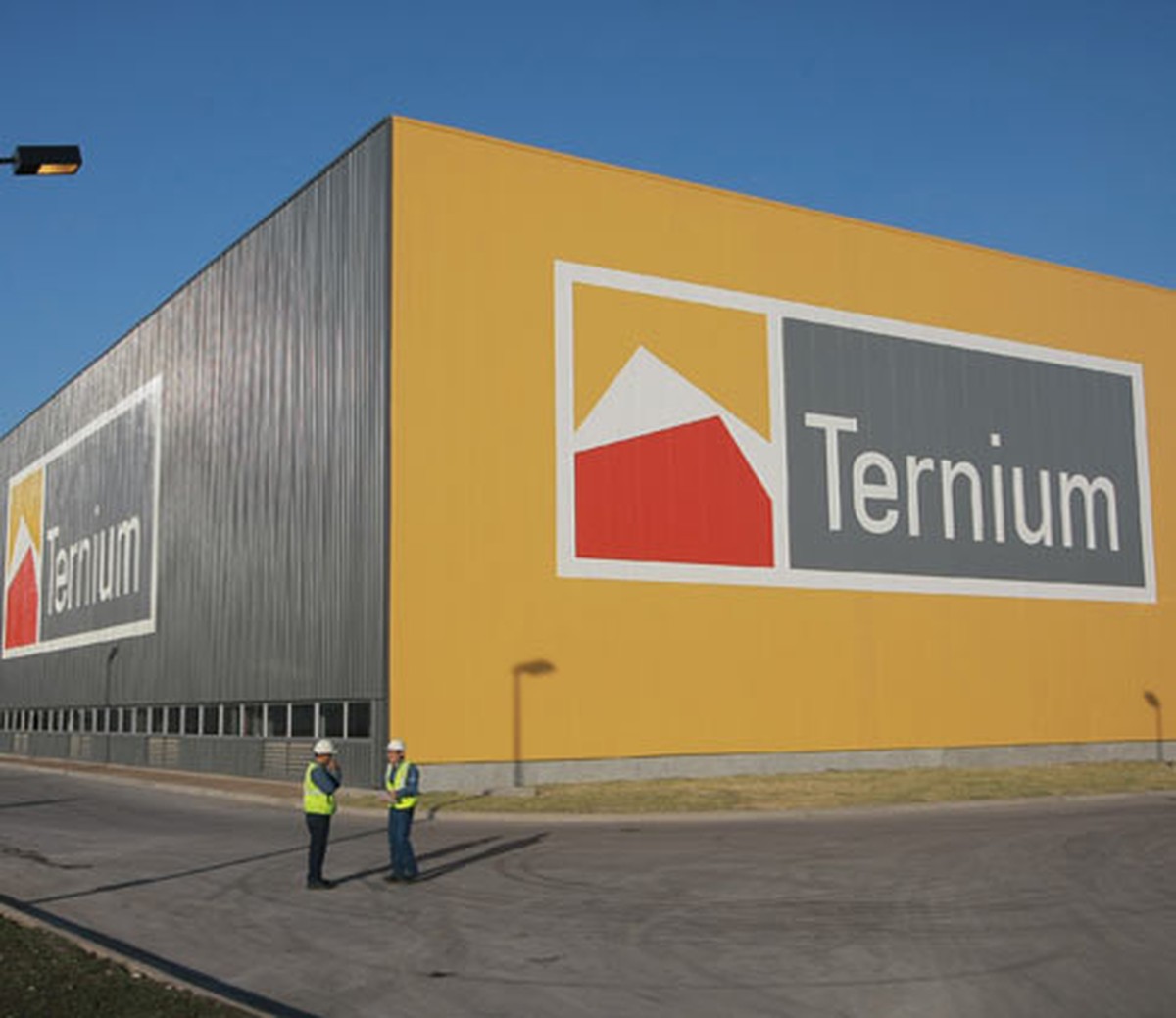Ternium reporta lucro de US$ 998 milhões no 4º trimestre, alta de 25,6% ...