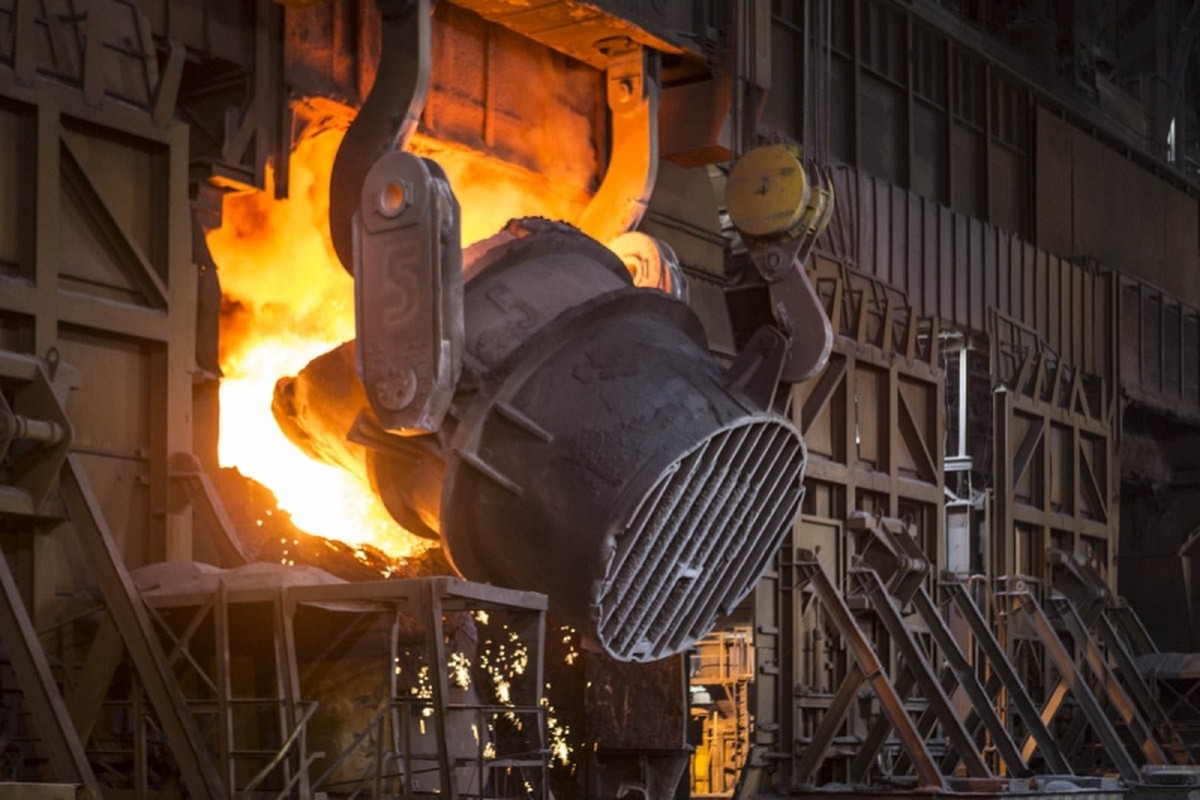 Governo britânico diz estar ‘inclinado’ a nacionalizar a British Steel ...