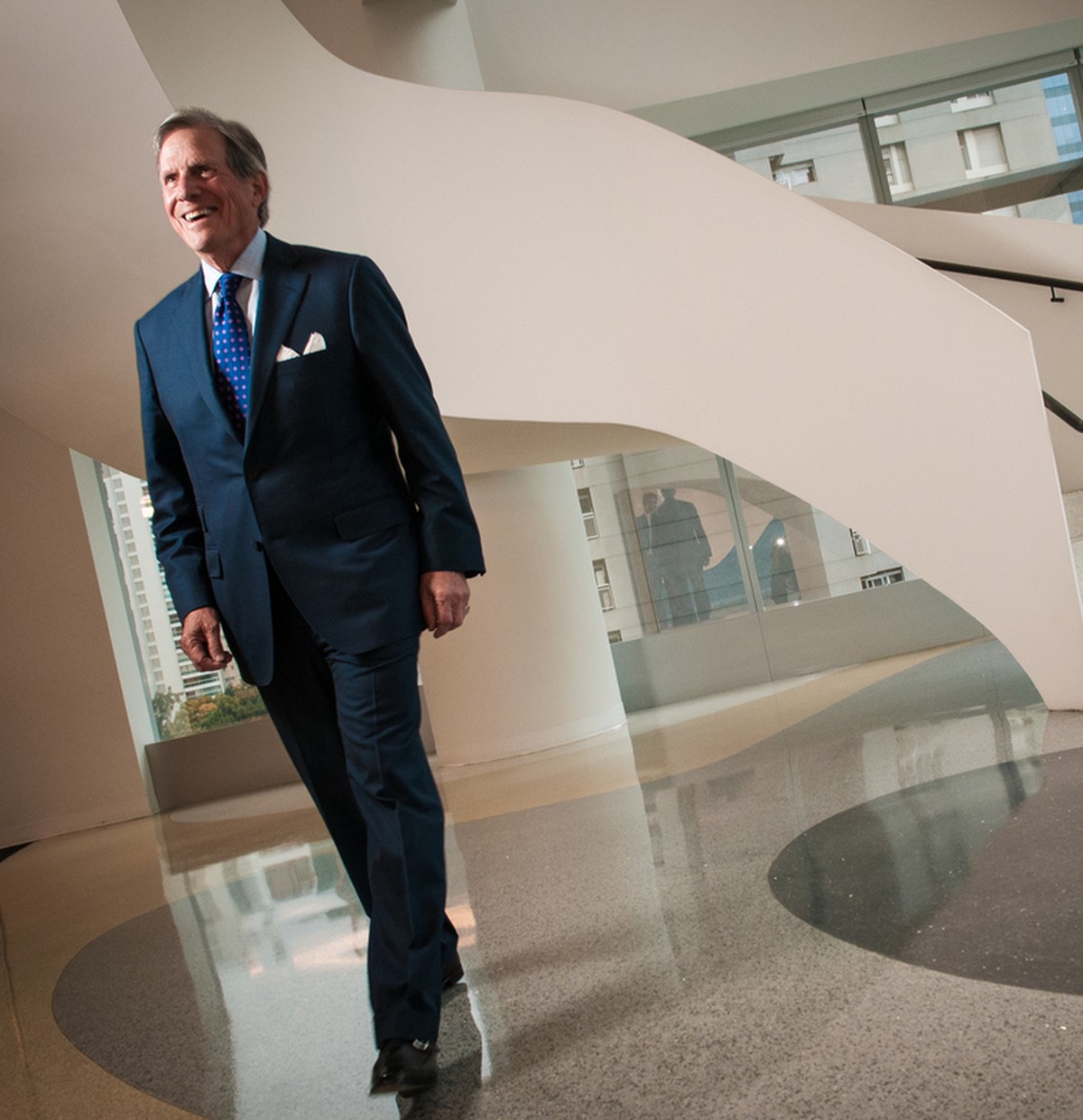 Como um dia na cocheira levou Peter Grauer ao comando da Bloomberg ...