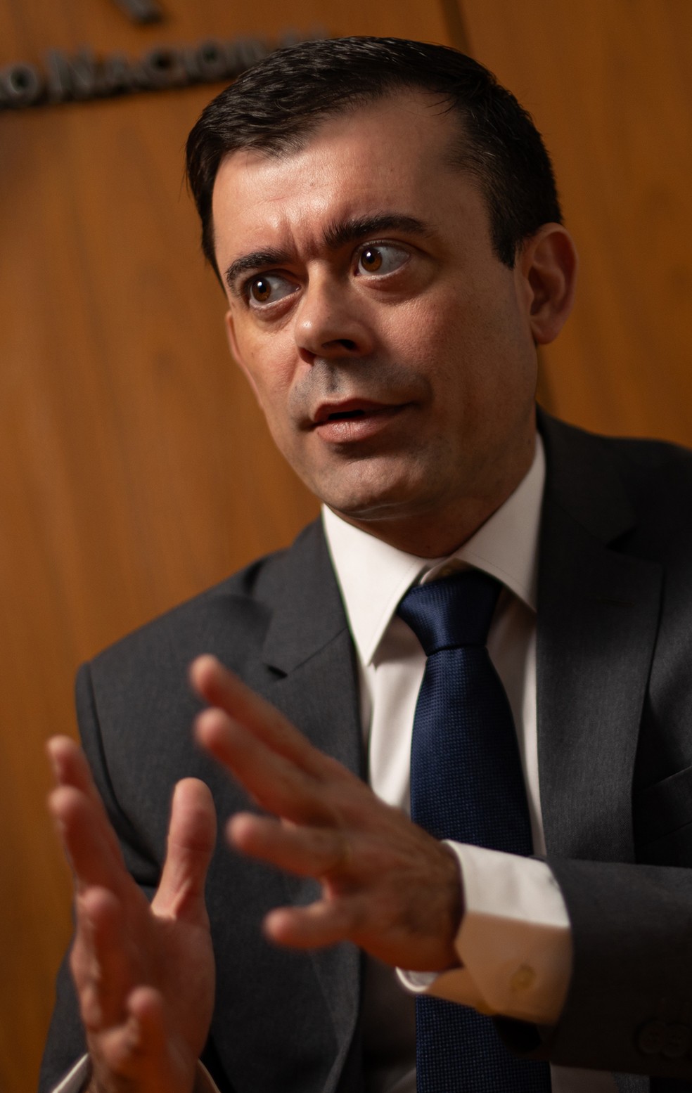 Mudança na meta fiscal não está em debate no governo, afirma Rogério ...