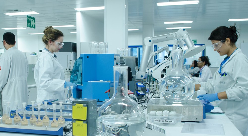 Roche recebe autorização para teste sobre covid-19 | Empresas | Valor ...