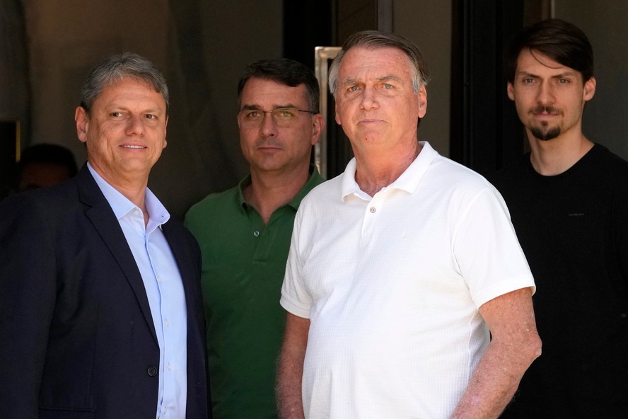 Análise: Pesquisa Genial/Quaest encoraja clã Bolsonaro a não ceder protagonismo em 2026 ...