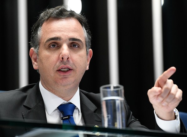 Rodrigo Pacheco prorroga por 60 dias vigência de 15 MPs | Política ...