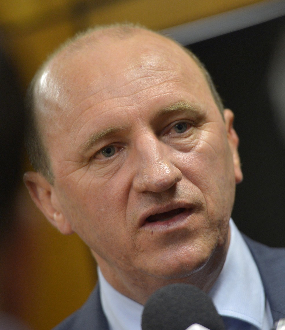 Câmara rejeita destaques e aprova licenciamento | Política | Valor ...