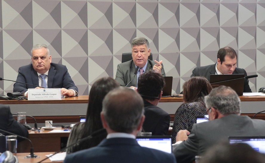 Governo faz reunião para discutir estratégia em relação a depoimentos ...