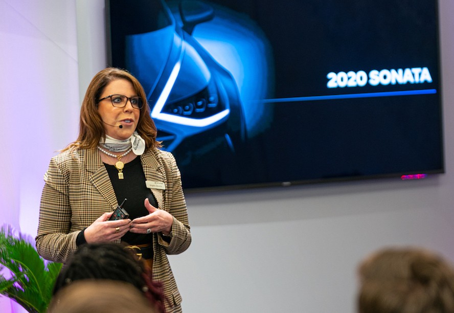 Rede social X contrata chefe global de marketing | Marketing | Valor Econômico